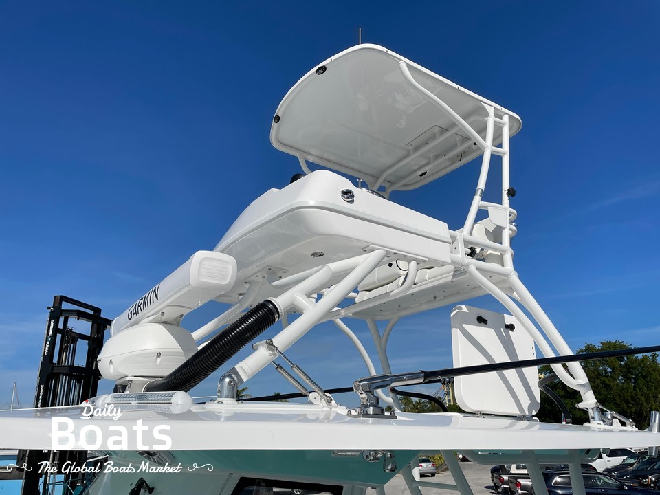 2023 Everglades 335Cc for sale. View price, photos and Buy 2023 ...