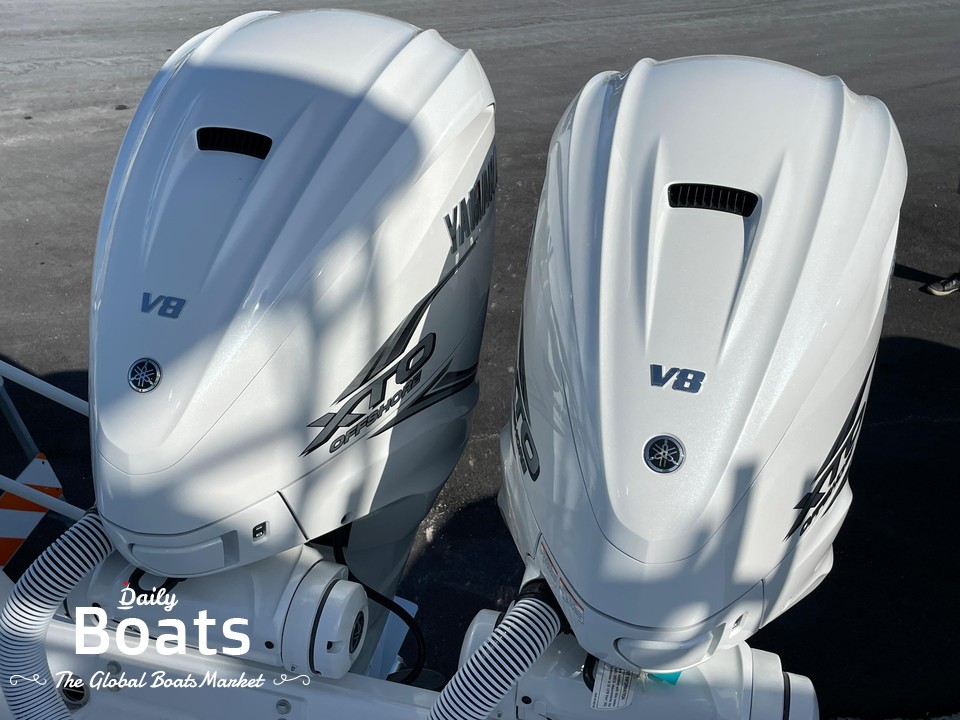 2023 Everglades 335Cc for sale. View price, photos and Buy 2023 ...