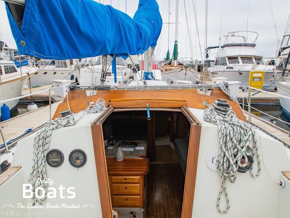 1981 Newport 41S for sale. View price, photos and Buy 1981 Newport 41S ...