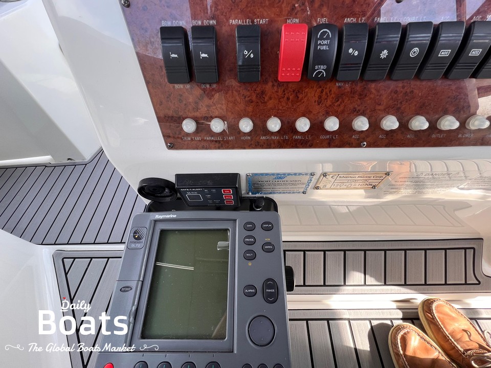 2002 Silverton 352 Motor Yacht for sale. View price, photos and Buy ...