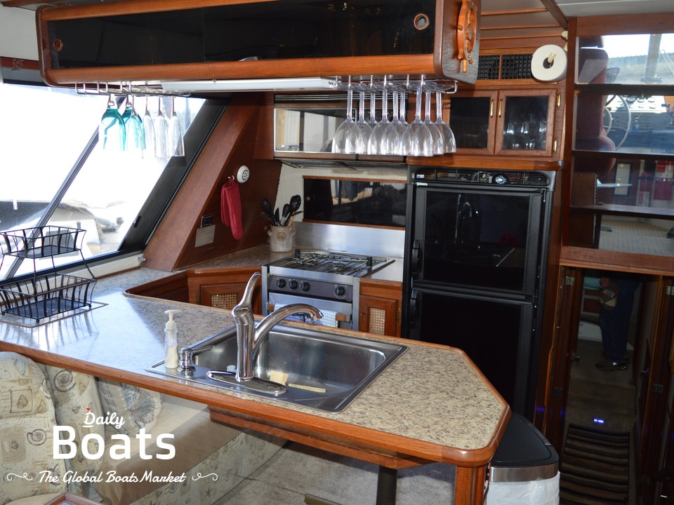 1985 Bayliner 4588 for sale. View price, photos and Buy 1985 Bayliner ...