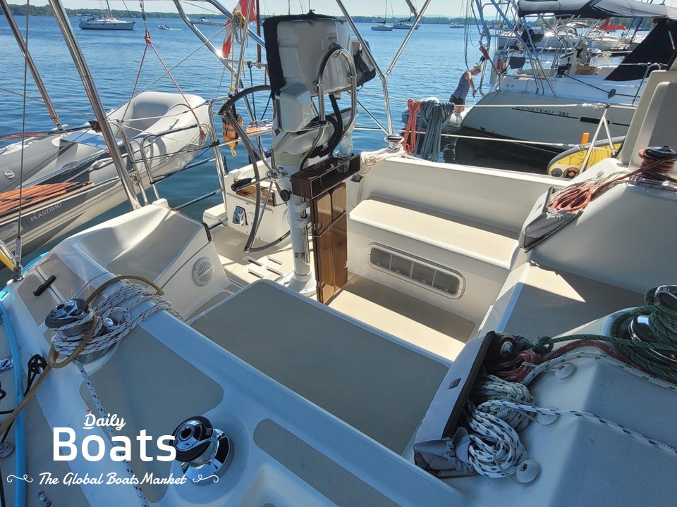 1996 Hunter Legend 37.5 for sale. View price, photos and Buy 1996 ...