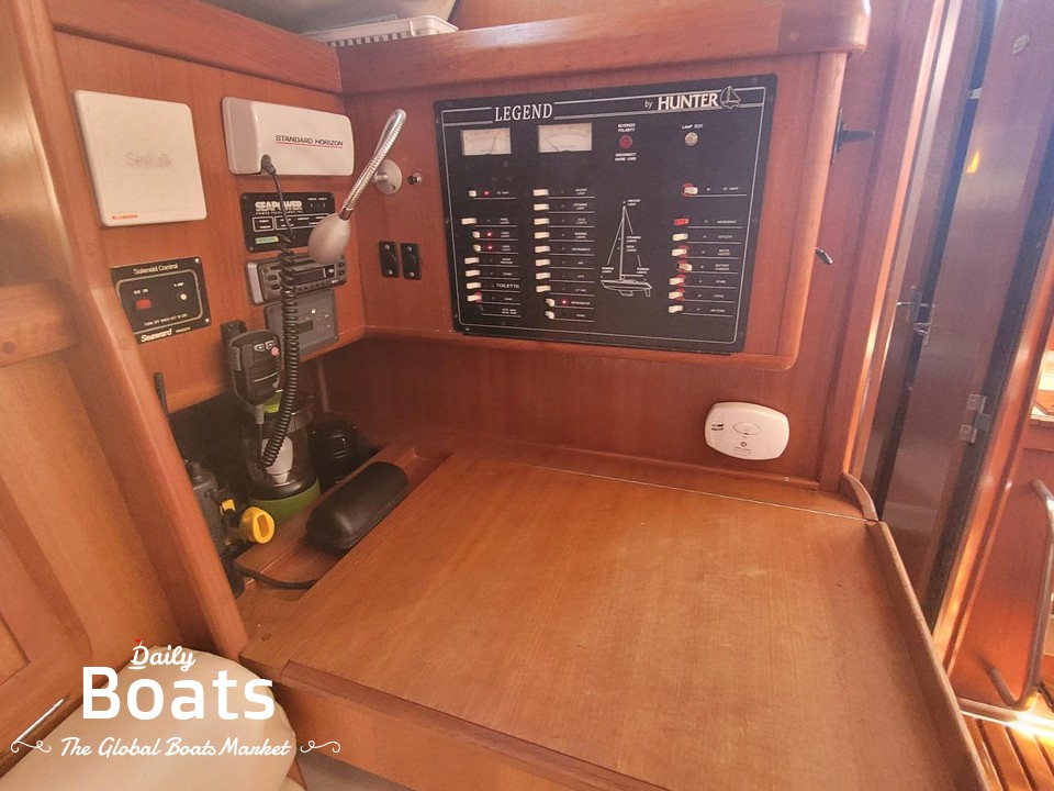 1996 Hunter Legend 37.5 for sale. View price, photos and Buy 1996 ...