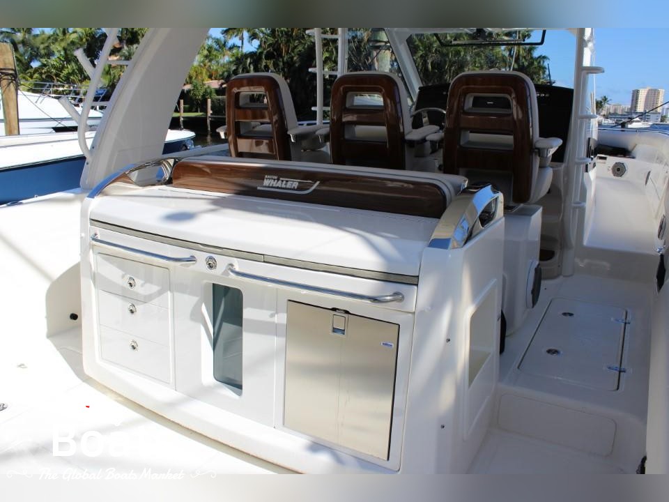 2020 Boston Whaler 420 Outrage for sale. View price, photos and Buy ...