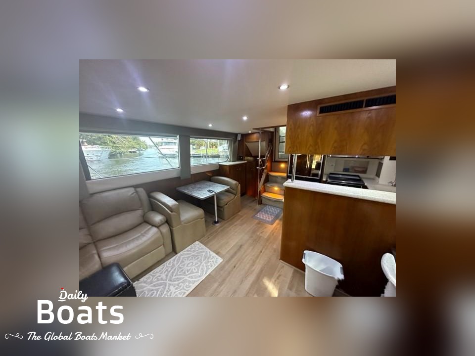 1999 Carver 456 Aft Cabin Motor Yacht for sale. View price, photos and ...