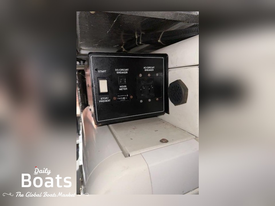 1999 Carver 456 Aft Cabin Motor Yacht for sale. View price, photos and ...