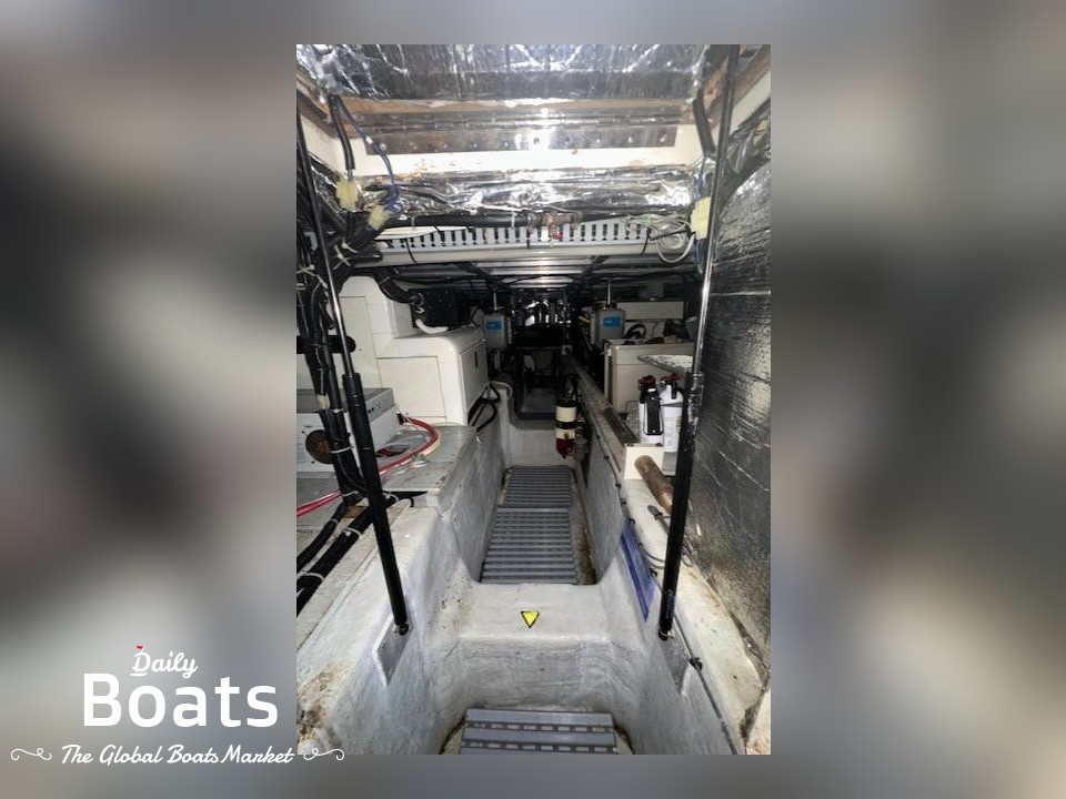 1999 Carver 456 Aft Cabin Motor Yacht for sale. View price, photos and ...