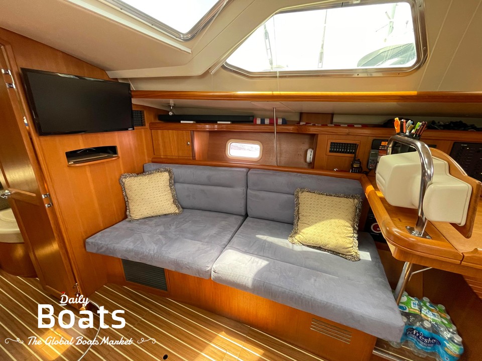 2007 Hunter 44 Deck Salon for sale. View price, photos and Buy 2007 ...