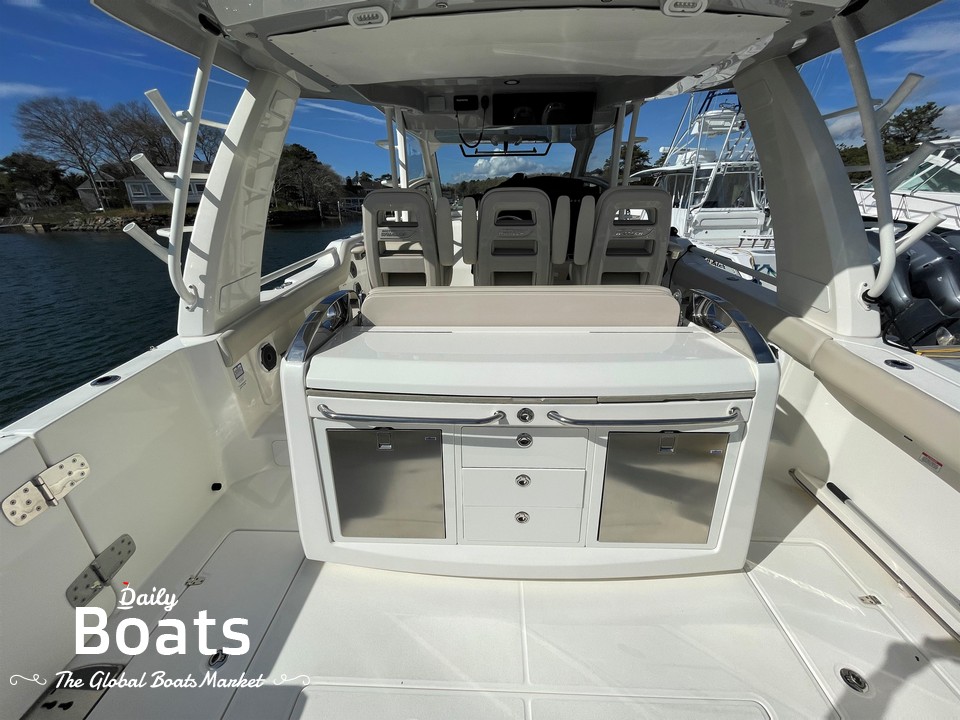 2020 Boston Whaler 420 Outrage for sale. View price, photos and Buy ...