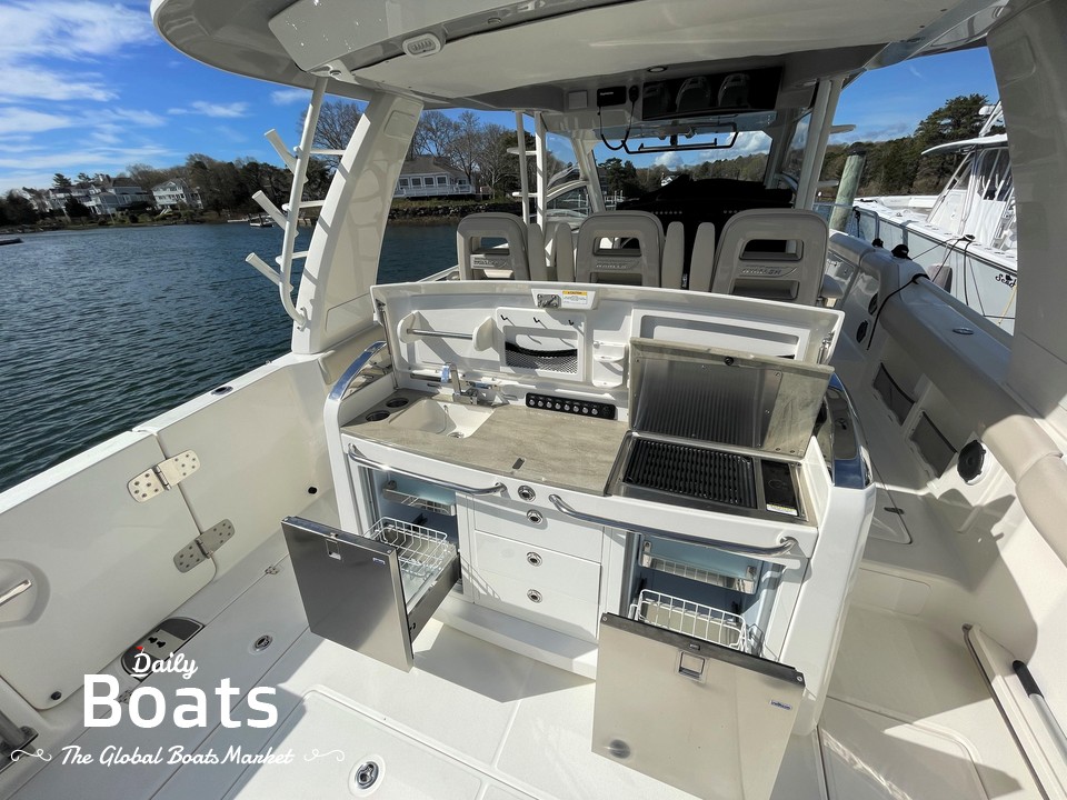 2020 Boston Whaler 420 Outrage for sale. View price, photos and Buy ...