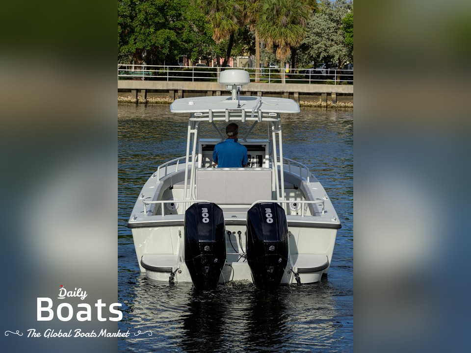 2004 Boston Whaler Guardian 27 for sale. View price, photos and Buy ...