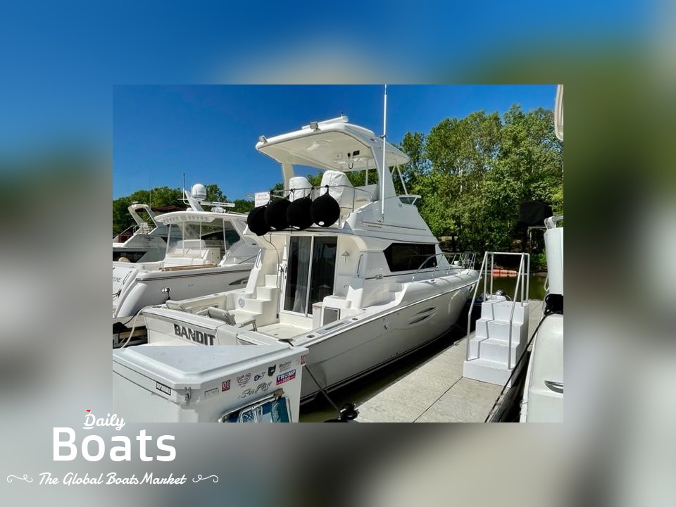 2004 Silverton 42 Convertible for sale. View price, photos and Buy 2004 ...