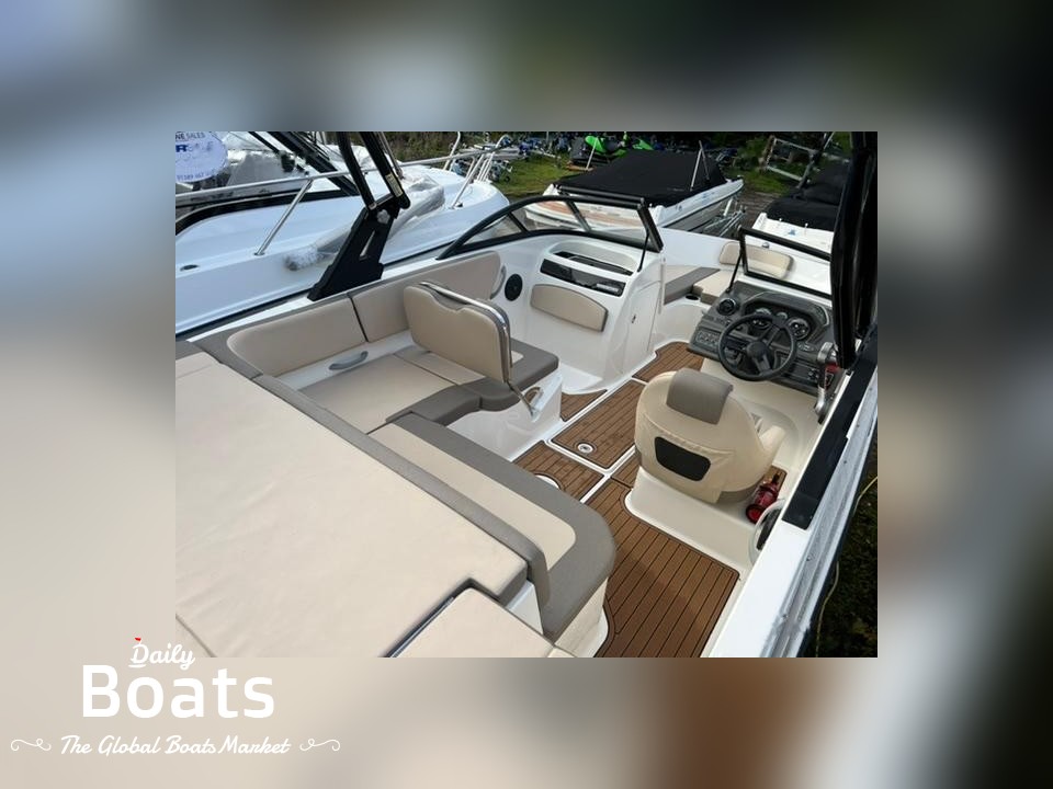 2018 Bayliner Vr5 Bowrider for sale. View price, photos and Buy 2018 ...