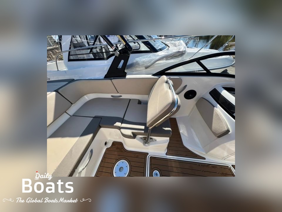 2018 Bayliner Vr5 Bowrider for sale. View price, photos and Buy 2018 ...