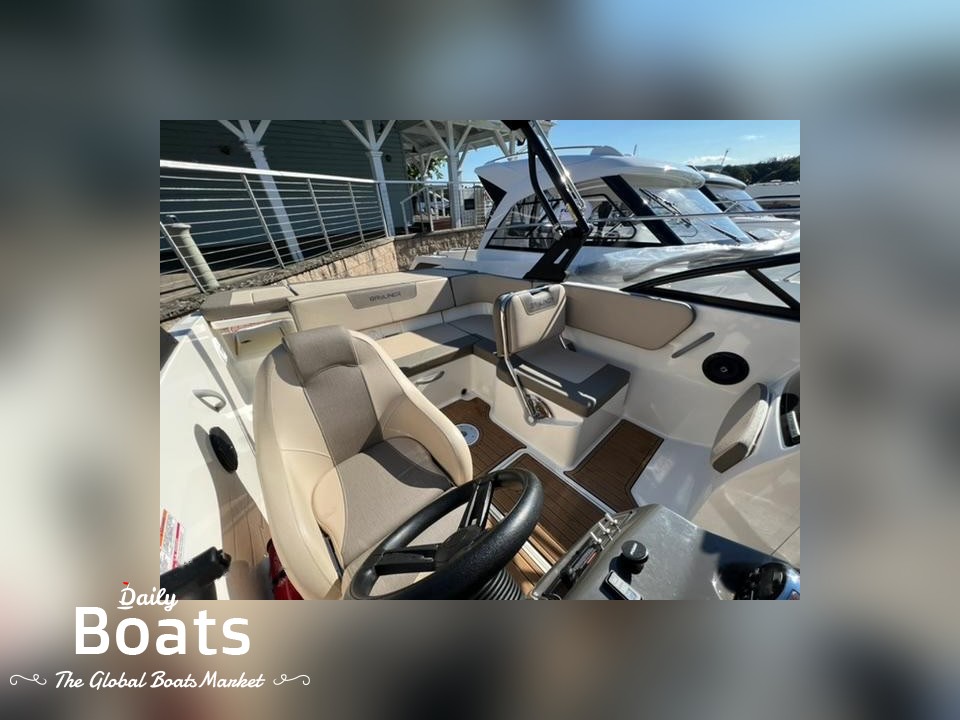 2018 Bayliner Vr5 Bowrider for sale. View price, photos and Buy 2018 ...