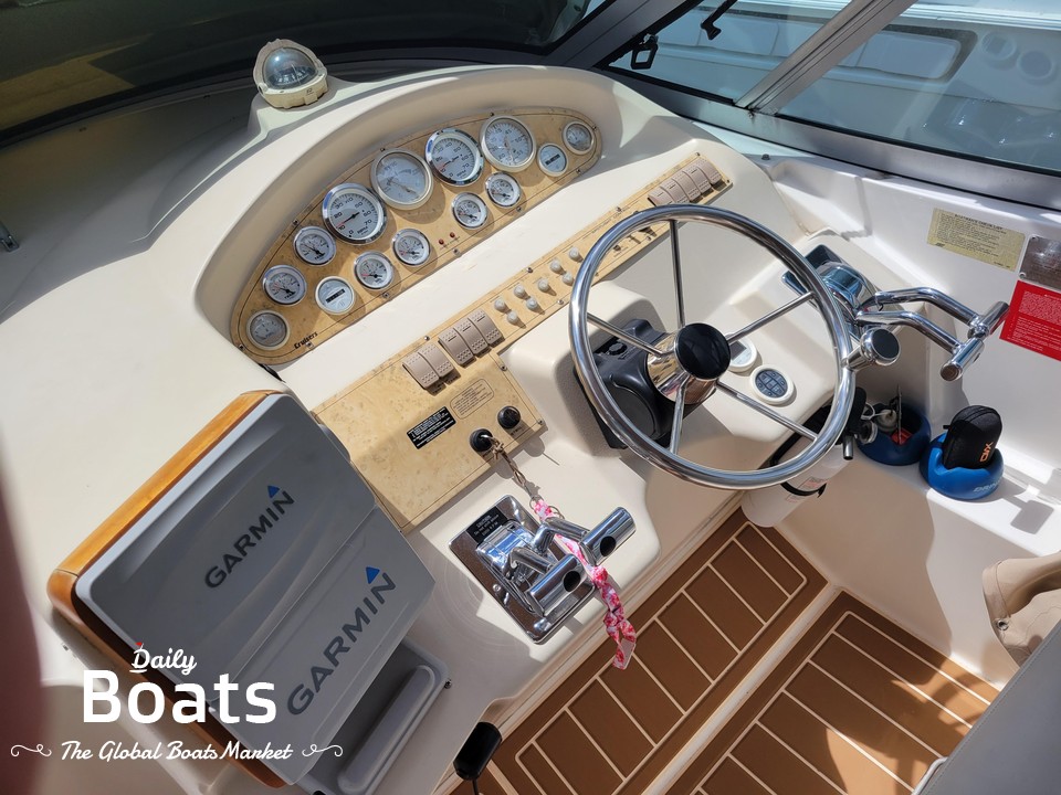 1998 Cruisers Yachts 3075 Rogue for sale. View price, photos and Buy ...