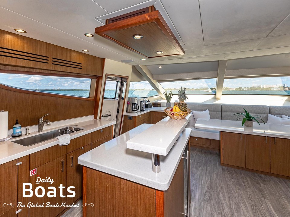 2014 Hatteras 80 Motor Yacht for sale. View price, photos and Buy 2014 ...