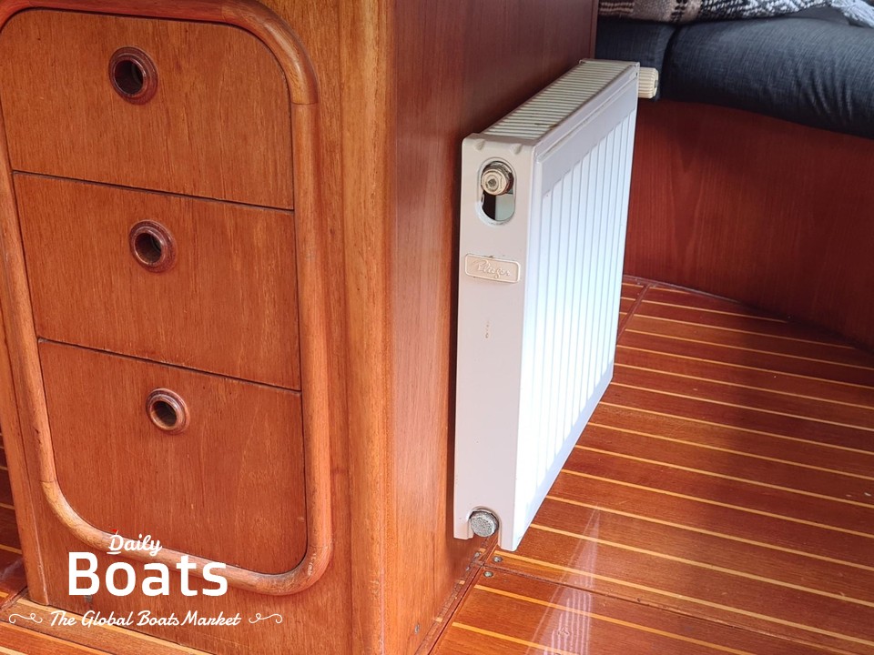 1987 Oyster 53 Hp for sale. View price, photos and Buy 1987 Oyster 53 ...