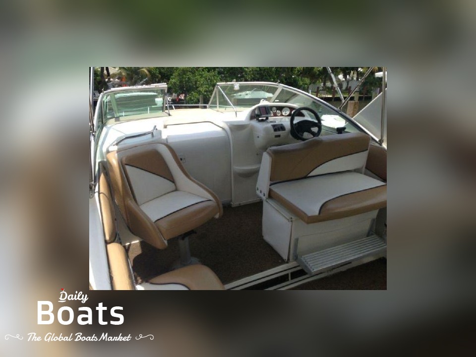 2001 Larson Cabrio 270 Mid Cabin for sale. View price, photos and Buy ...