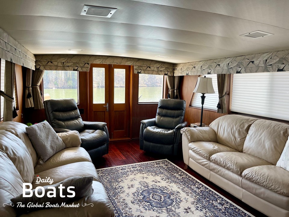 1985 Hatteras 53 Extended Deckhouse Motor Yacht for sale. View price ...