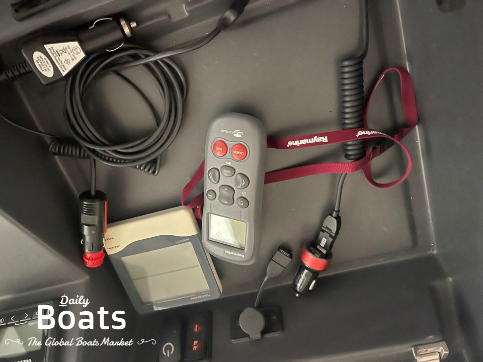 2012 Sealine C48 for sale. View price, photos and Buy 2012 Sealine C48 ...