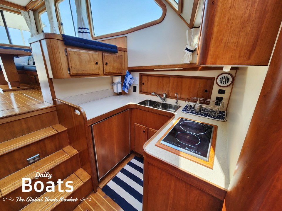 2001 Sabre 42 Extended Flybridge for sale. View price, photos and Buy ...