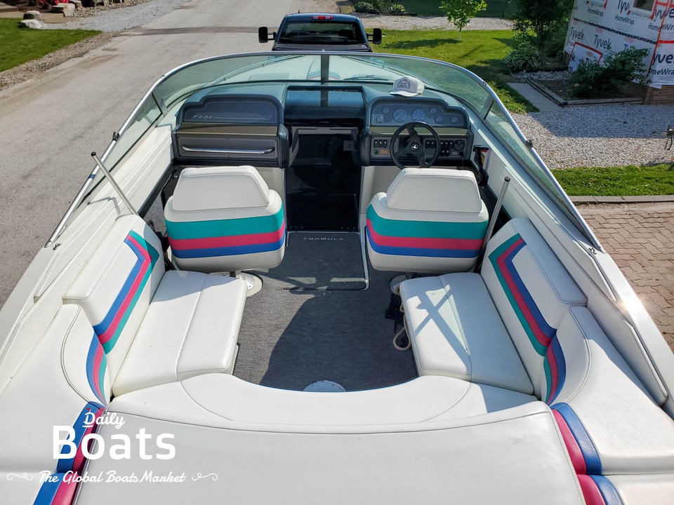 1993 Formula 252 Ss for sale. View price, photos and Buy 1993 Formula ...