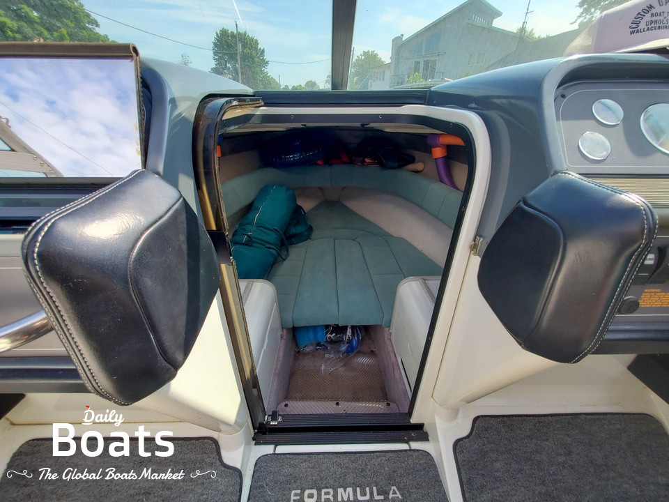 1993 Formula 252 Ss for sale. View price, photos and Buy 1993 Formula ...