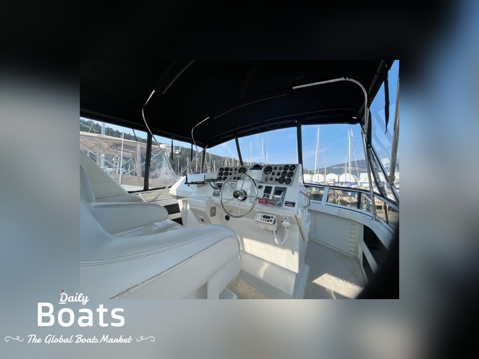 1999 Carver 404 Cockpit Motor Yacht for sale. View price, photos and ...