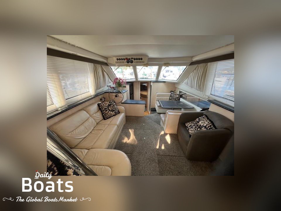 1999 Carver 404 Cockpit Motor Yacht for sale. View price, photos and ...