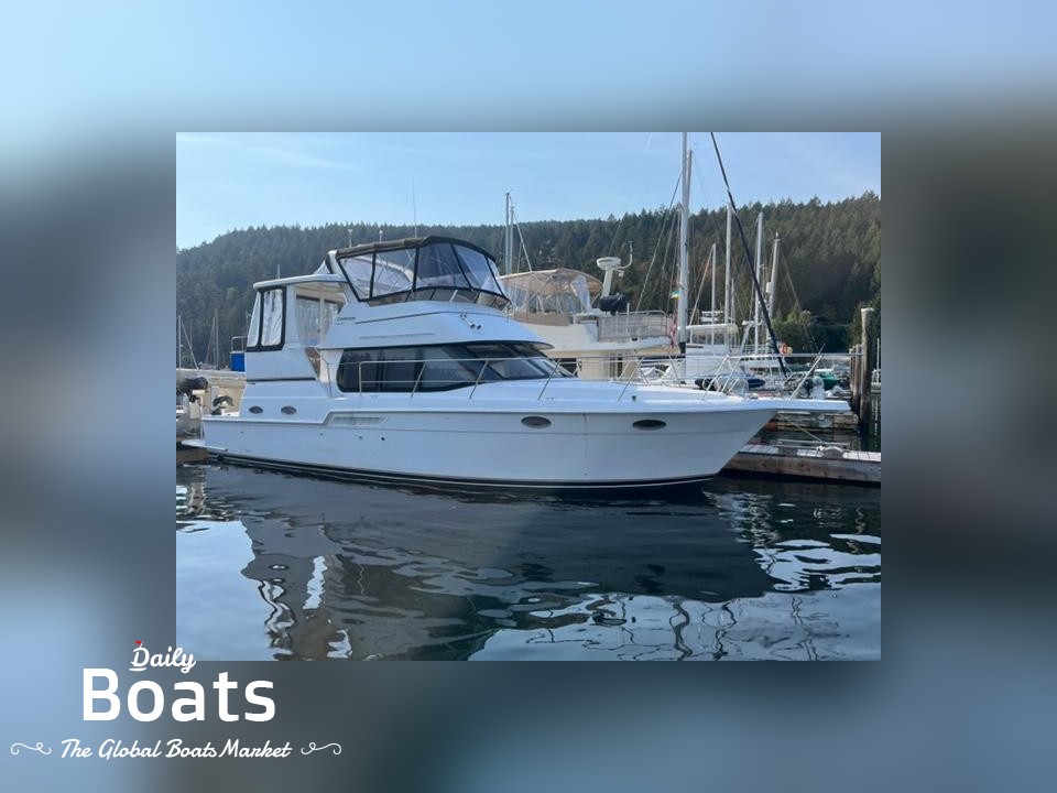 1999 Carver 404 Cockpit Motor Yacht for sale. View price, photos and ...