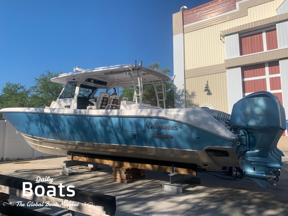 2019 Everglades 435Cc for sale. View price, photos and Buy 2019 ...