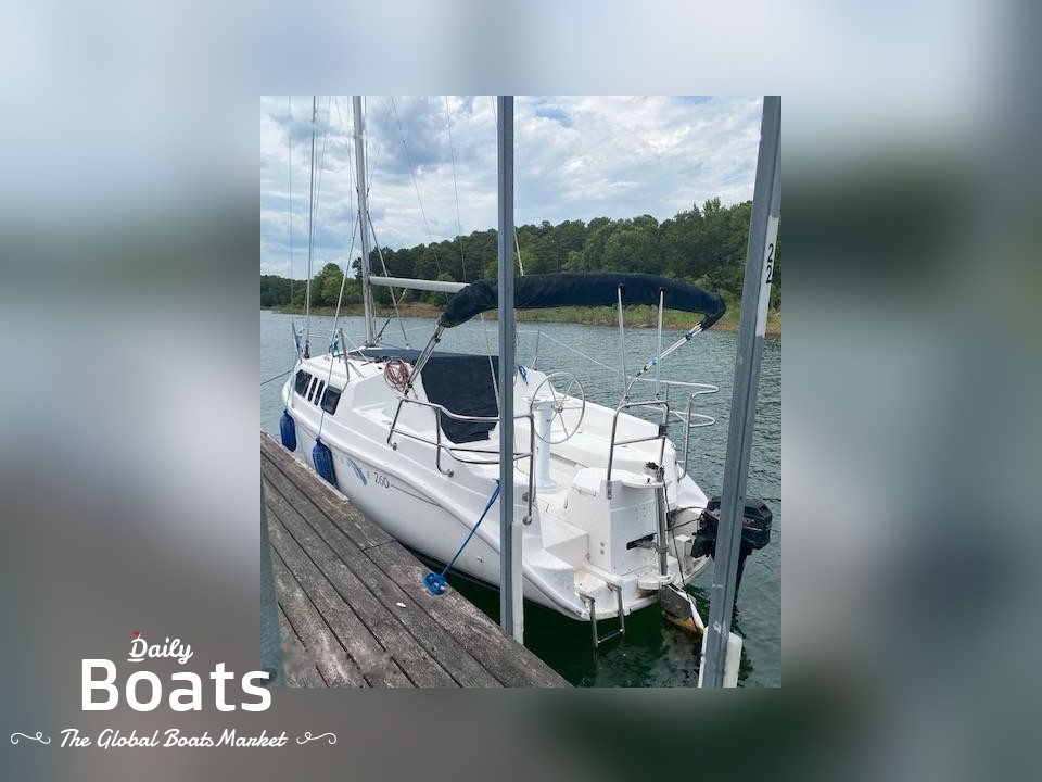 2001 Hunter 260 for sale. View price, photos and Buy 2001 Hunter 260 ...