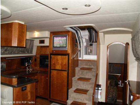 2005 Cruisers Yachts 405 Express My for sale. View price, photos and ...