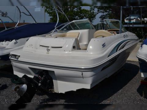 2001 Sea Ray 190 Sundeck for sale. View price, photos and Buy 2001 Sea ...