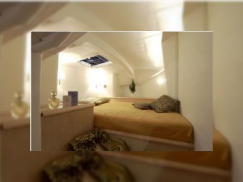 2005 Alliaura Marine Privilege 395 for sale. View price, photos and Buy ...