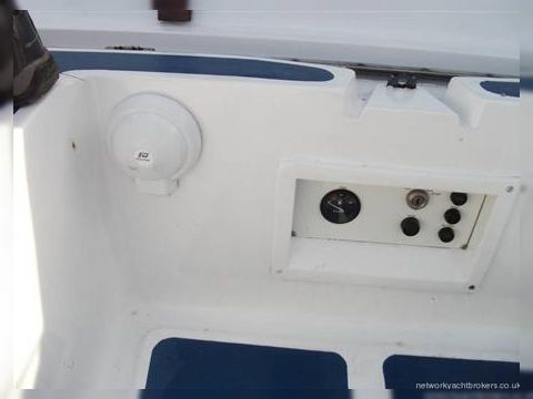 1976 Snapdragon 27 for sale. View price, photos and Buy 1976 Snapdragon ...
