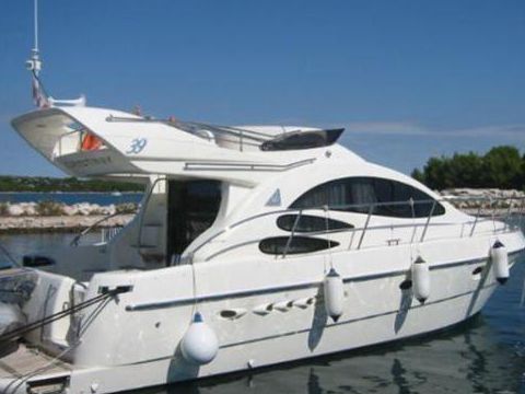 Azimut 39 fly lux for sale - Daily Boats