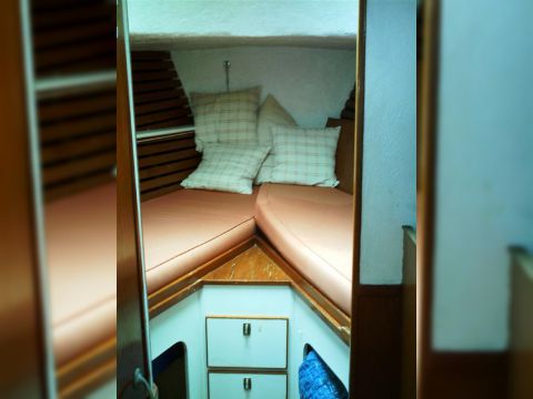 Condor 37 for sale - Daily Boats | Buy, Review, Price, Photos, Details