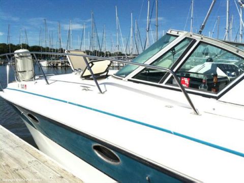 1990 Larson 30 Cruiser for sale. View price, photos and Buy 1990 Larson ...