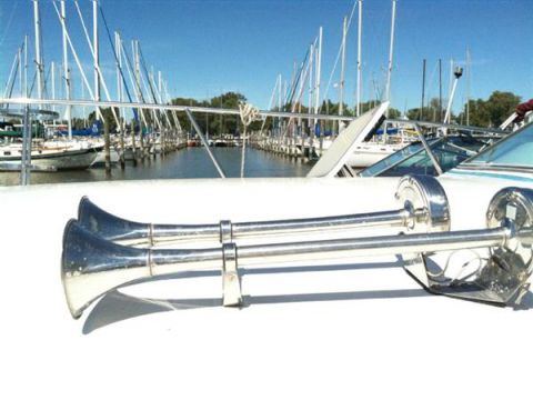 1990 Larson 30 Cruiser for sale. View price, photos and Buy 1990 Larson ...