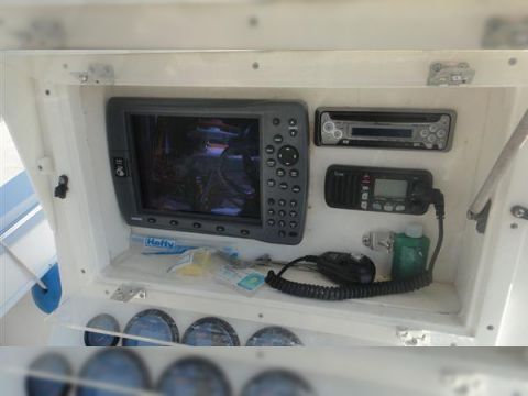 2004 Contender 23T for sale. View price, photos and Buy 2004 Contender ...