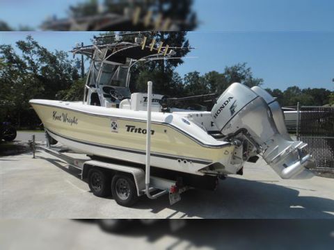2003 Triton 2690 Center Console for sale. View price, photos and Buy ...