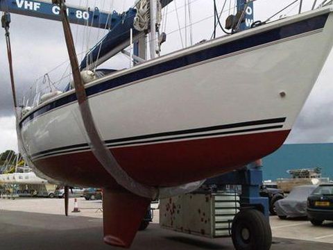 1993 Westerly Typhoon 37 for sale. View price, photos and Buy 1993 ...
