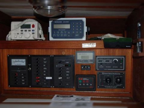 1990 J Boats J37C for sale. View price, photos and Buy 1990 J Boats ...