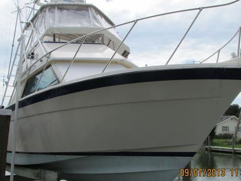 1983 Hatteras 32 Flybridge for sale. View price, photos and Buy 1983 ...