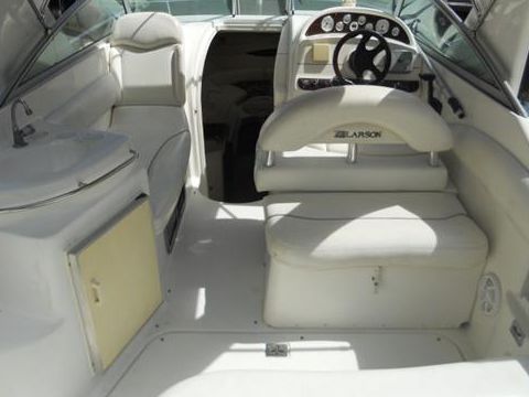 2002 Larson 27 Cabrio for sale. View price, photos and Buy 2002 Larson ...