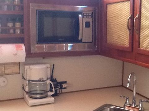 1984 Topaz 38 Flybridge for sale. View price, photos and Buy 1984 Topaz ...