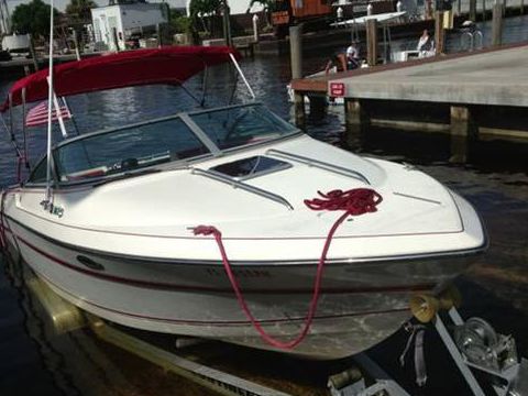 1989 Slickcraft 23 for sale. View price, photos and Buy 1989 Slickcraft ...