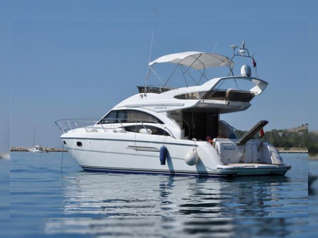 2006 Princess F42 for sale. View price, photos and Buy 2006 Princess ...